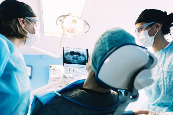 Dental Assistant School in Tempe, AZ | Local Program